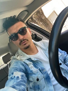 Julian (@julibb10) • Tecito