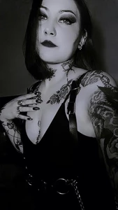 Regina rubrum (@witch666) • Tecito